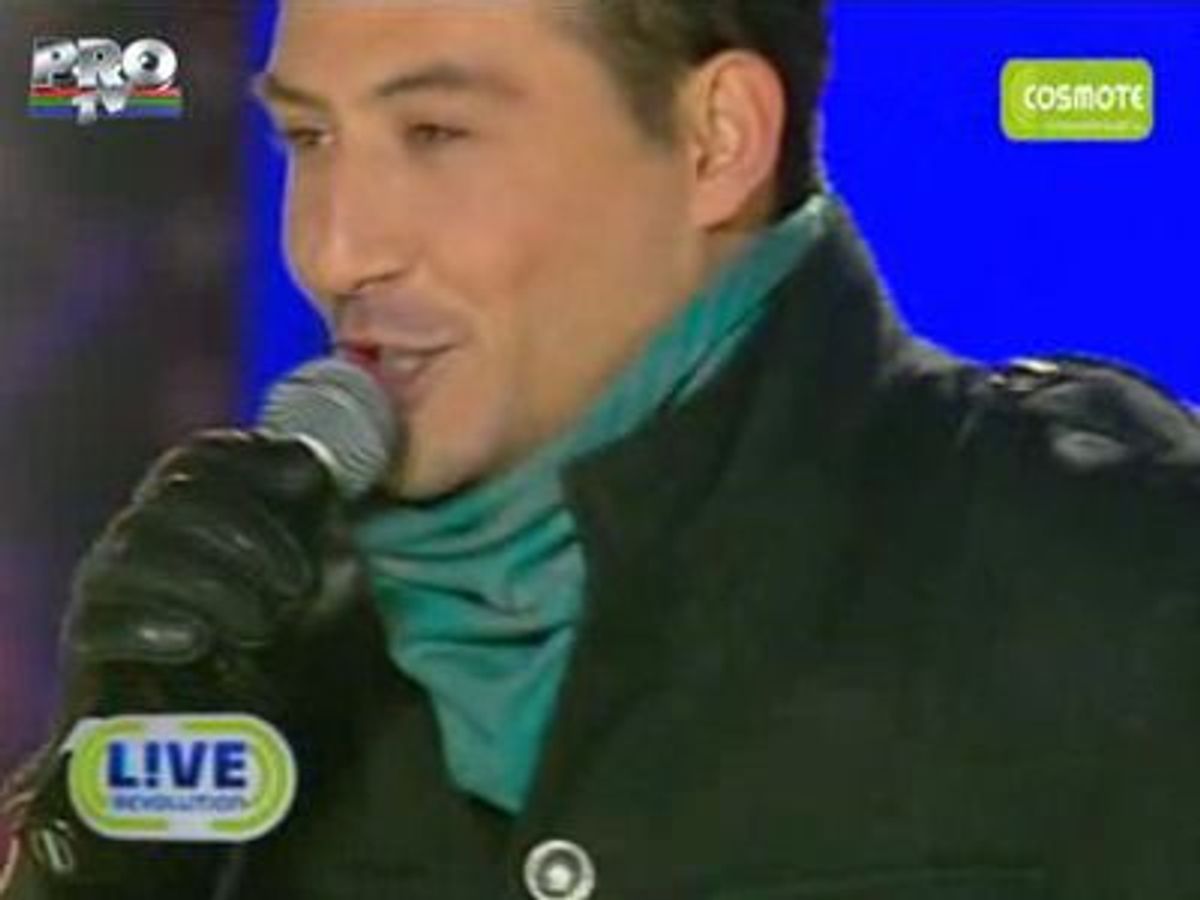 Stefan Stan a innebunit multimile de Revelion. Mii de fane l-au aclamat ...