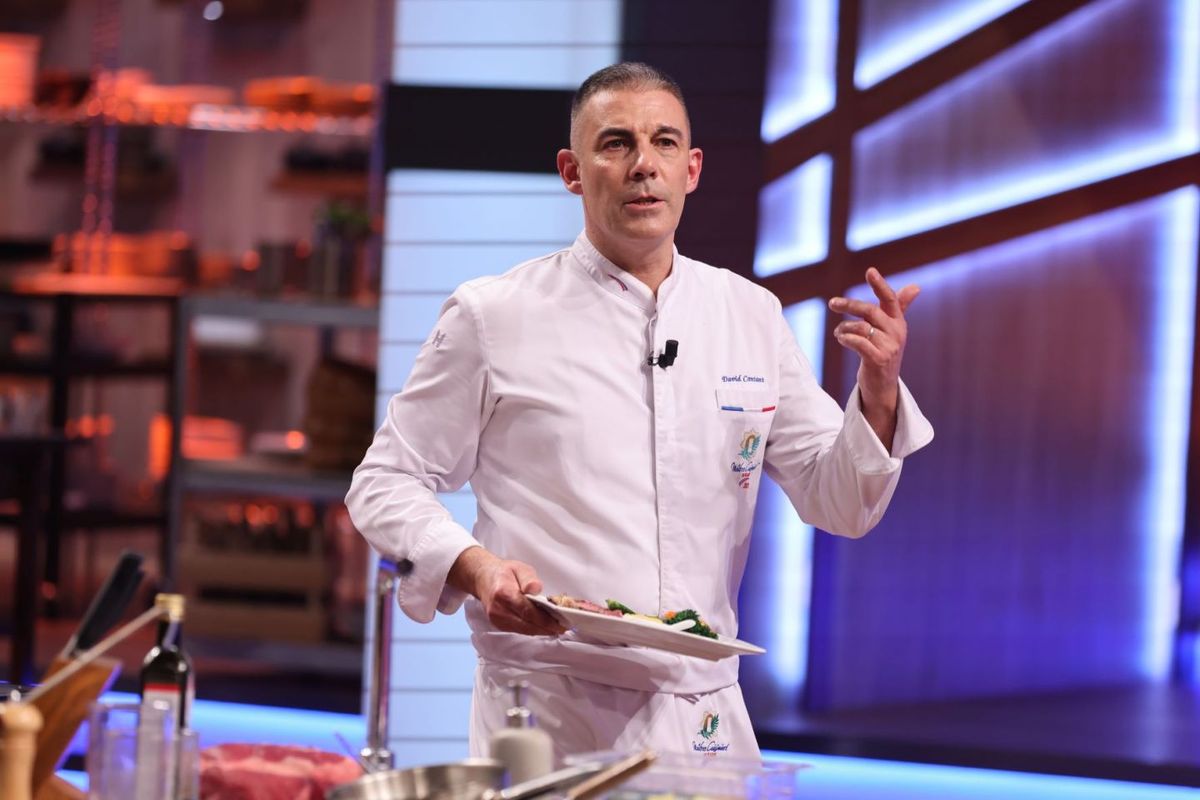 Concurenții care au fost aleși pentru proba eliminatorie trebuie să ...