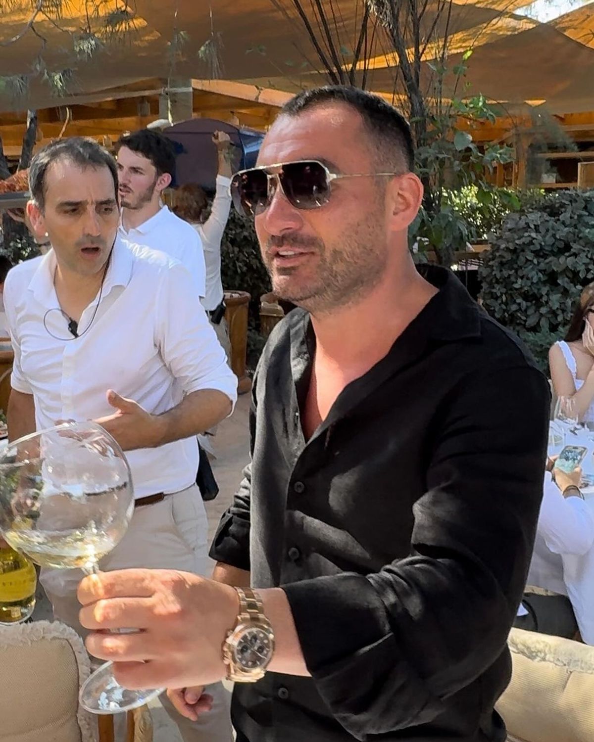 Pescobar nu se uită la bani! Pe ce a cheltuit 65.000 de euro într-o ...