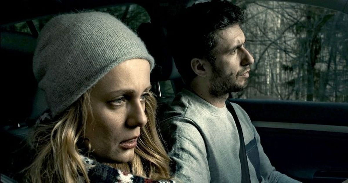 Dragos Bucur si Adina Stetcu formeaza un cuplu in Alt Love Building | PRO TV