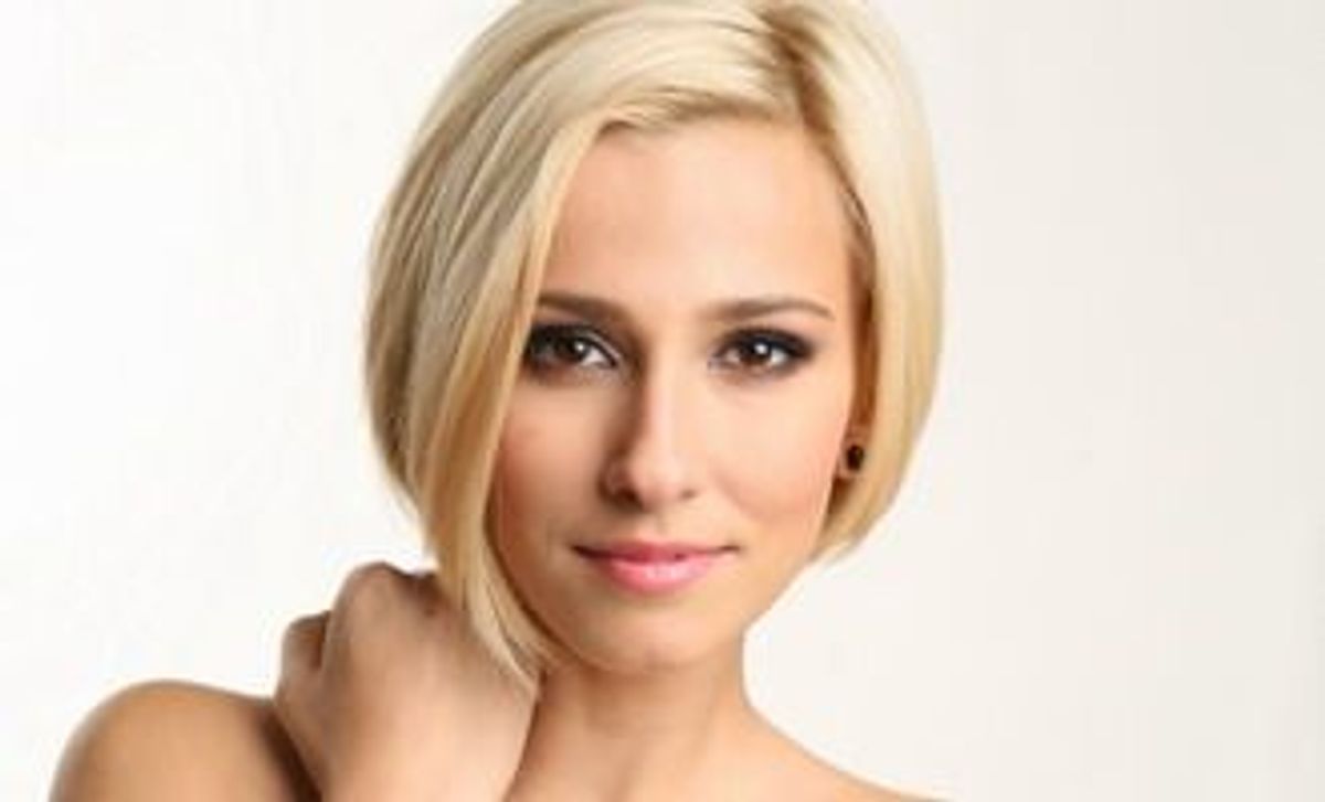 Fetele House of Fun o impusca pe Dana Rogoz! | PRO TV