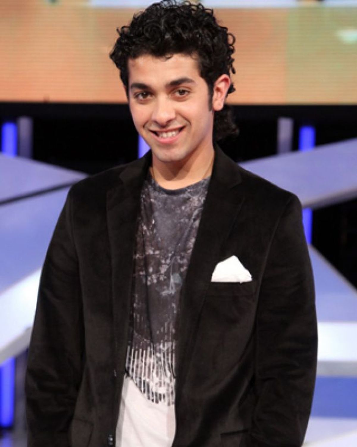 Valentin Dinu de la "Romanii au talent", schimbare totala de look. Zici ca e alt om dupa ce si-a ...