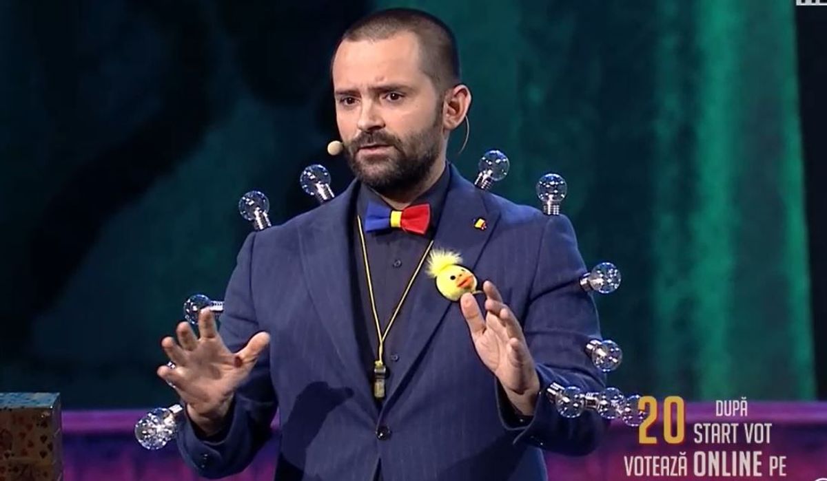Românii au talent 2021 - semifinala 2. Magitot a îmbinat magia cu stand ...