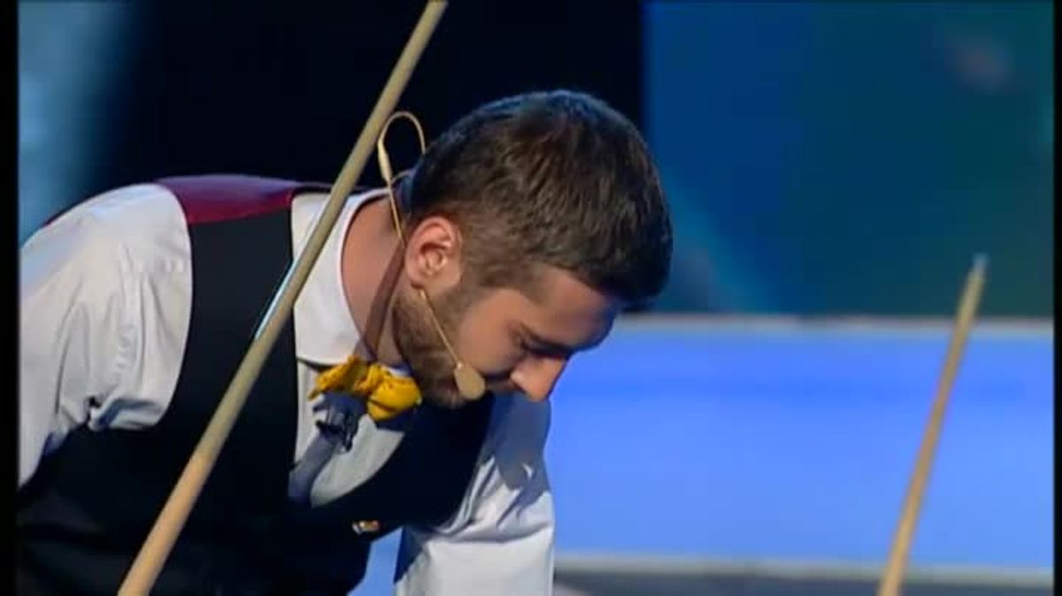 Gabi Visoiu - semifinala | Scene si bonusuri din Românii au talent ...