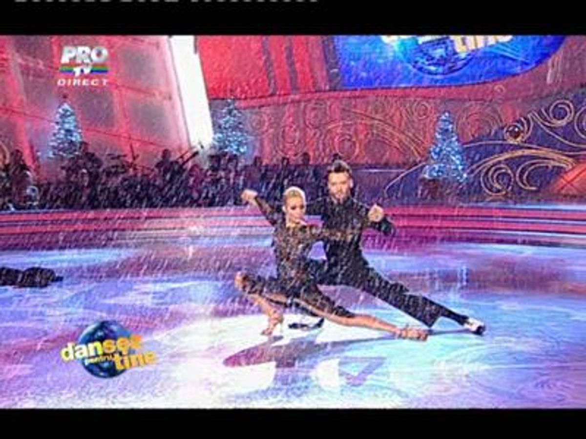 Laura Cosoi, sexy alaturi de Bogdan Boanta! Superba prietena a lui ...