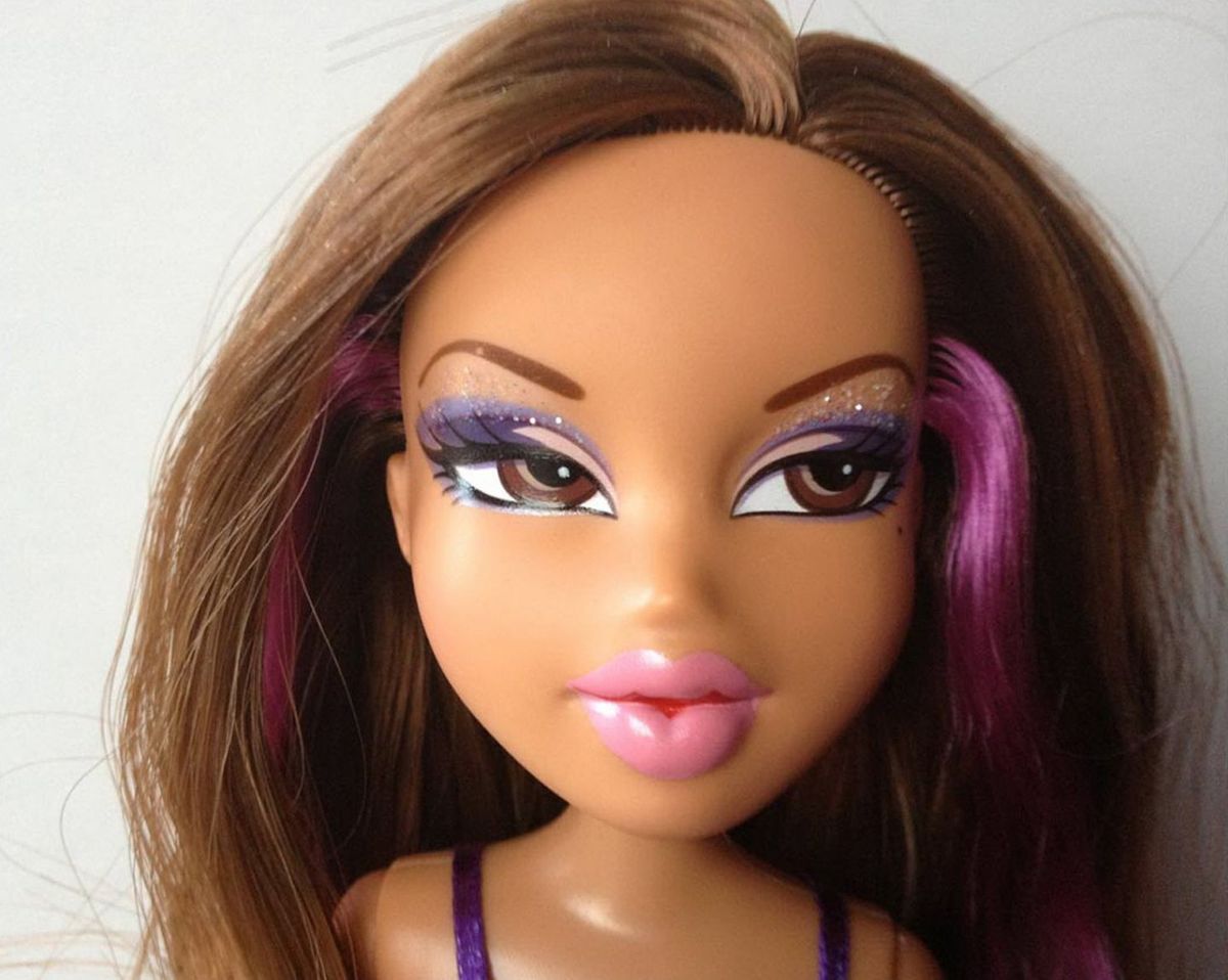 Cum ar arata papusile preferate ale fetitelor fara machiaj ...