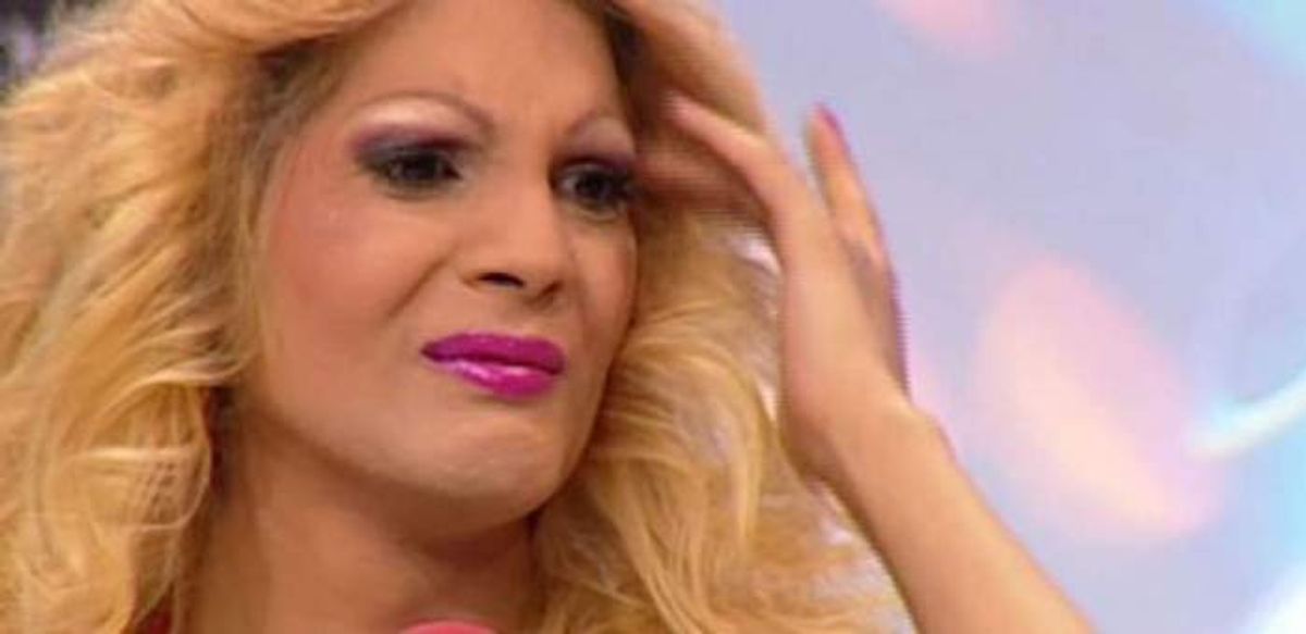 Ce operații avea Naomi, prima femeie transgender din România. Artista a ...