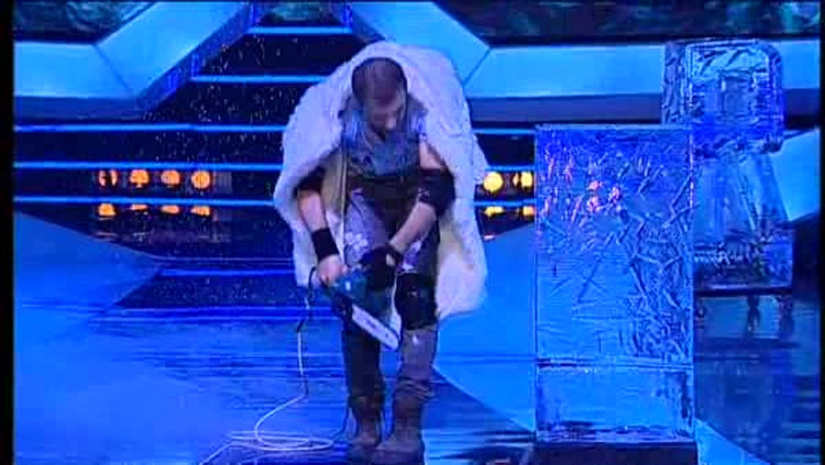 Iulian Tanase - IceArt | Scene si bonusuri din Românii au talent! | PRO TV