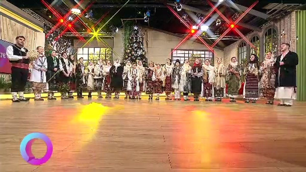 Elevii Colegiului Național ''Dinu Lipatti" - Colinde din Banat și ...