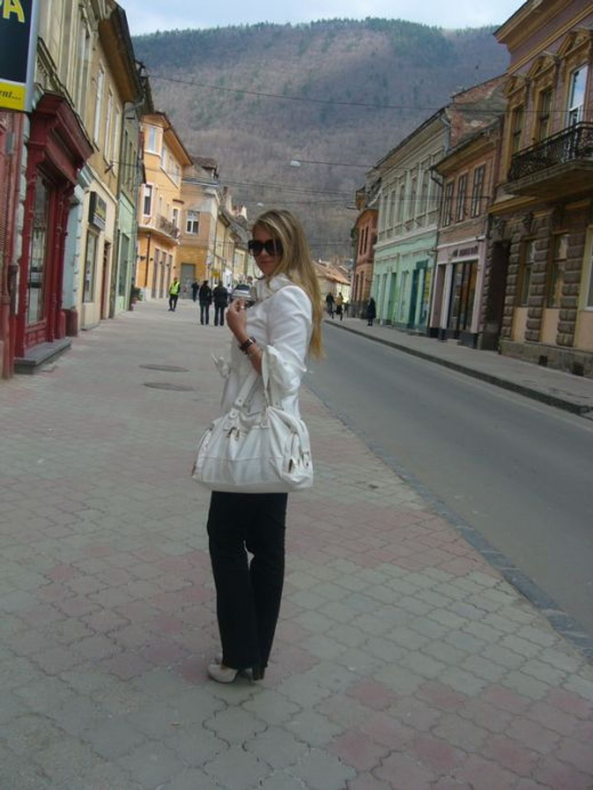 Alexandra Ignat din State de Romania iti recomada Brasovul | PRO TV