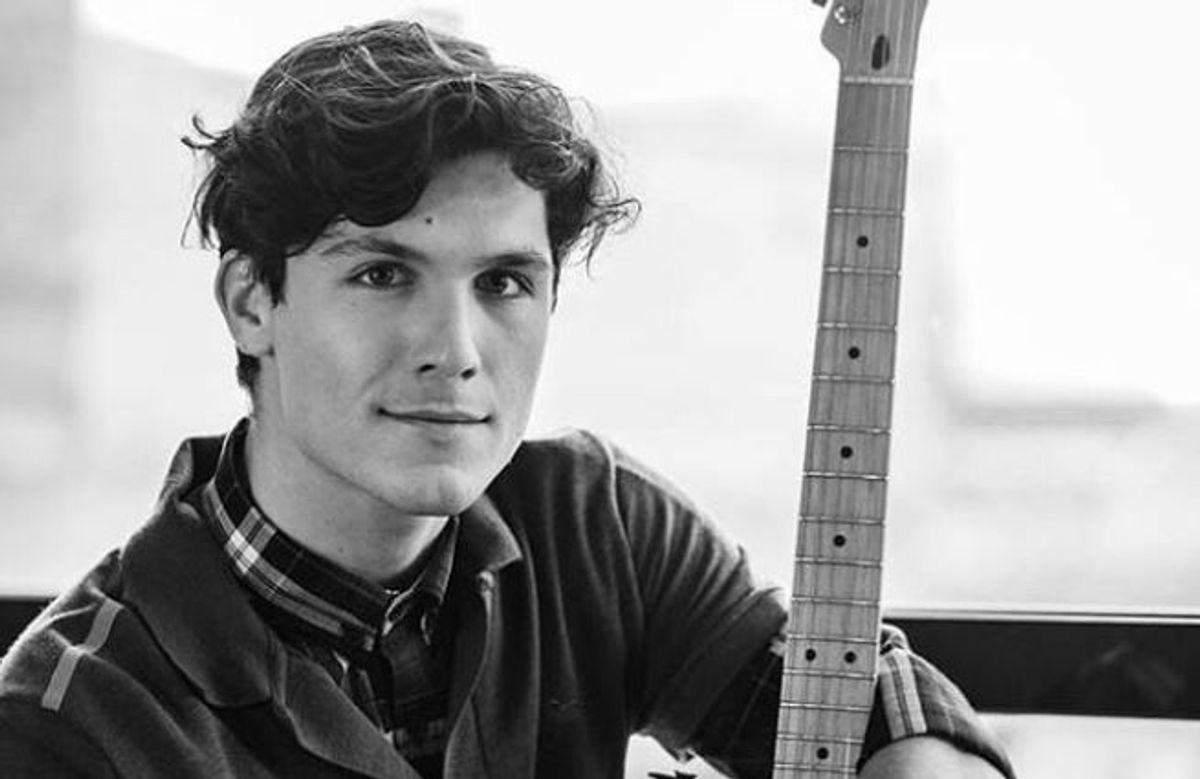 VIDEO Mark Stam și-a lansat o nouă piesă care ne aduce un vibe pozitiv ...