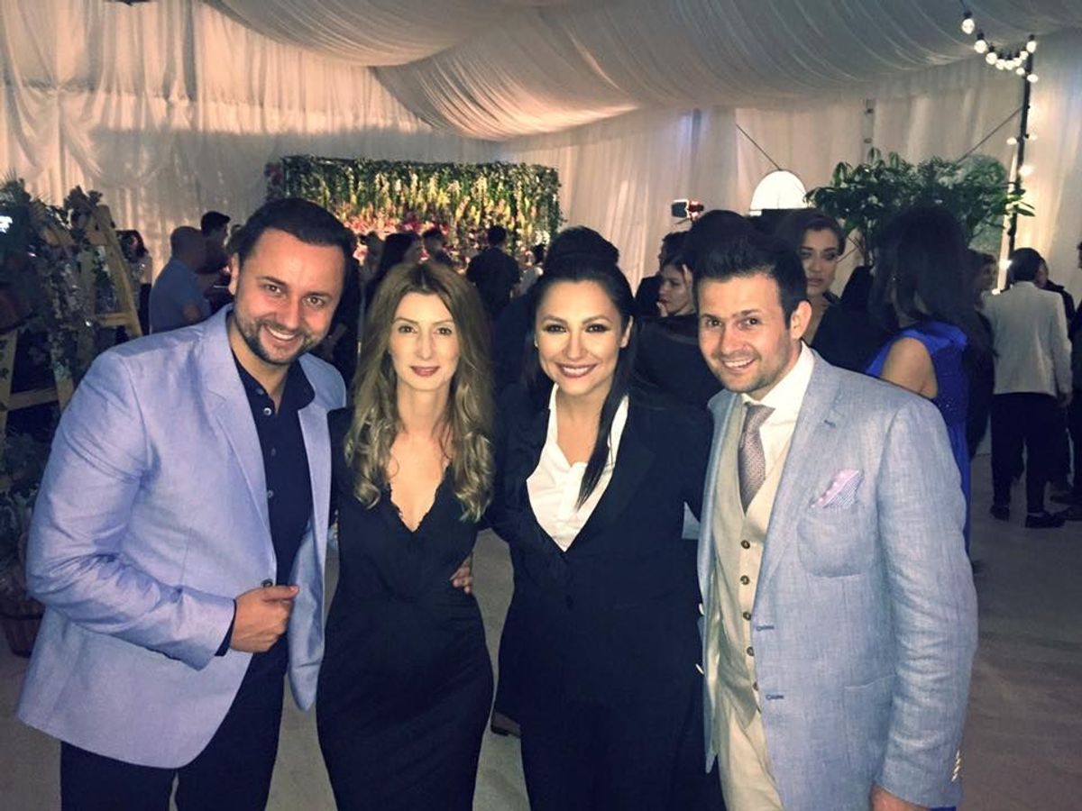 Magicianul Robert Tudor are un baietel superb si o sotie extrem de ...