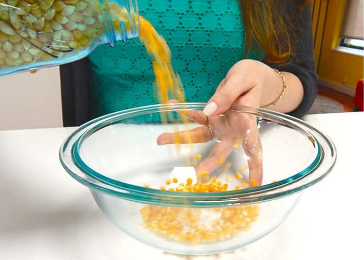 Metoda pe care toata lumea o foloseste pentru popcorn este istorie deja ...