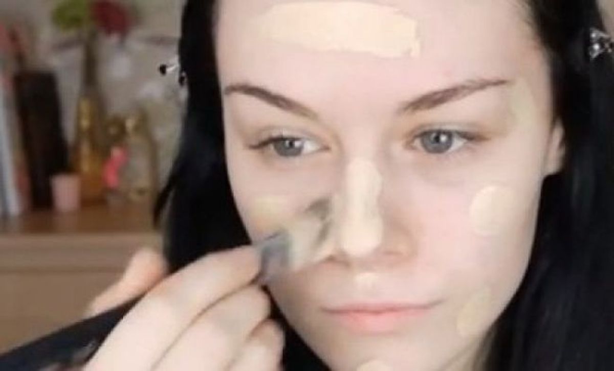 Este modul ei de a scapa de timiditate. In ce se transforma aceasta ...