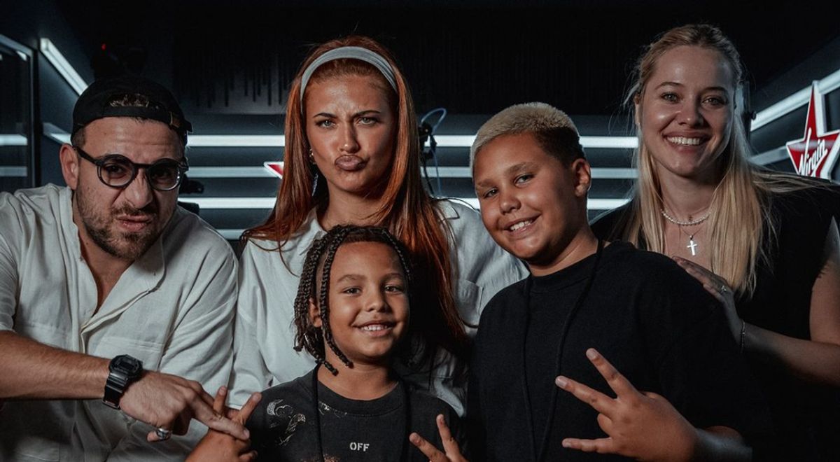 Akim și Dominic, băieții Antoniei și ai lui Alex Velea, s-au lansat în ...