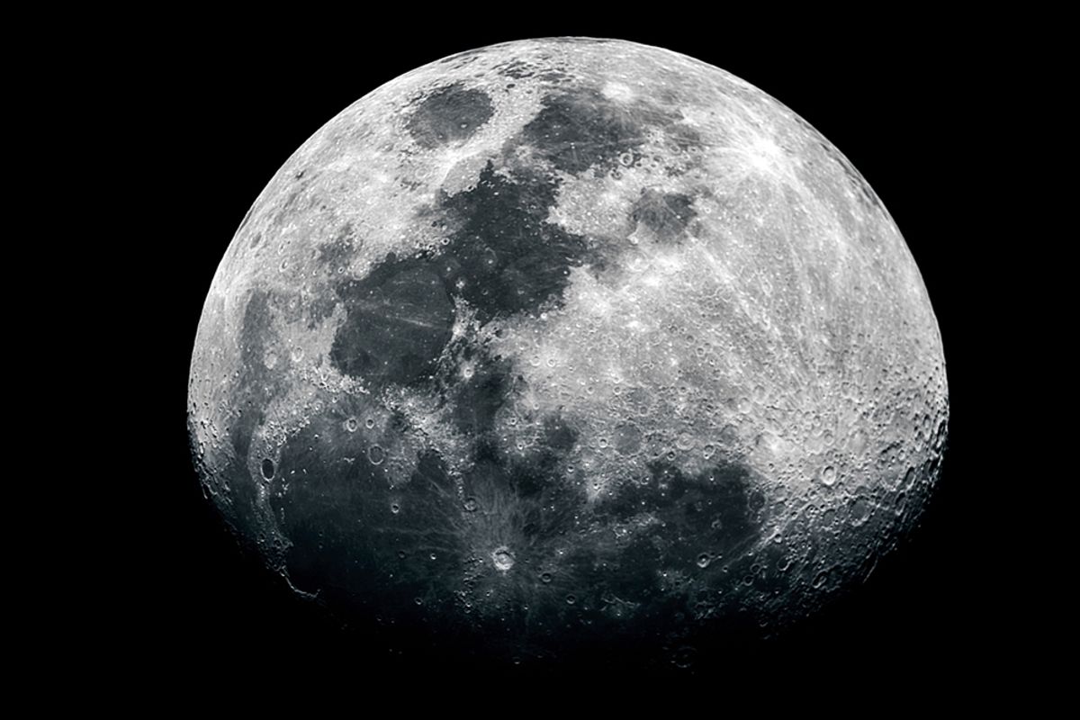 Ce este Luna Neagră, fenomenul rar care apare o dată la 33 de luni. Se ...