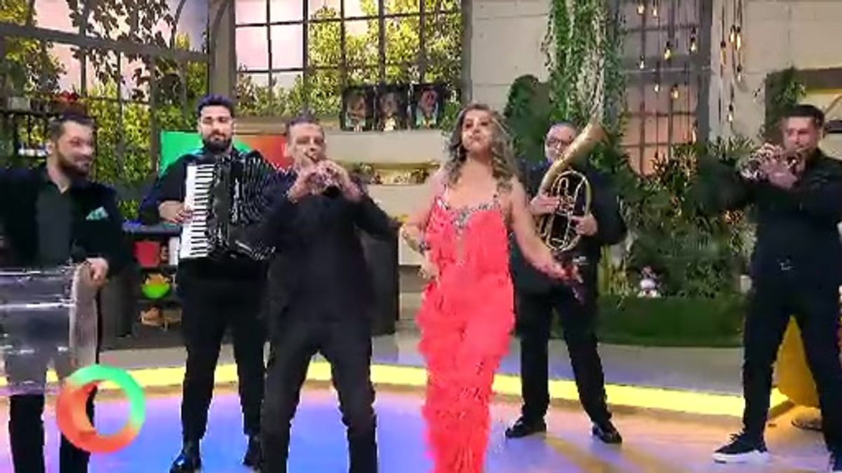 The Zuralia Orchestra - Colaj de petrecere | Scene si bonusuri din ...