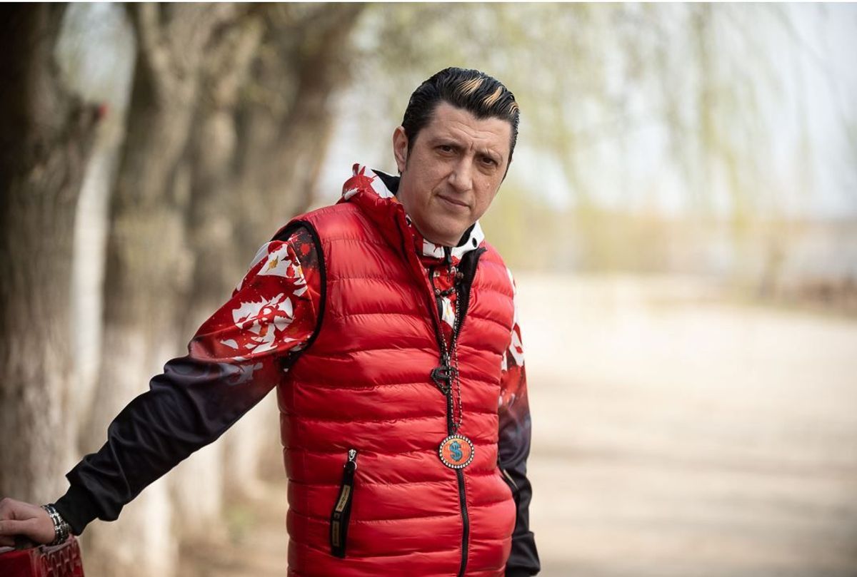 Giani se iubește și vrea să se însoare...cu el însuși! | PRO TV