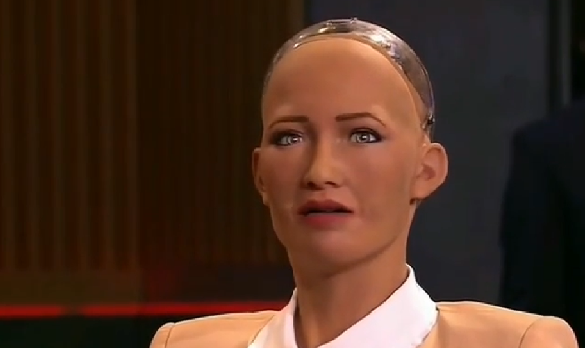 Primul cetatean robot din lume vrea sa isi intemeieze o familie | PRO TV