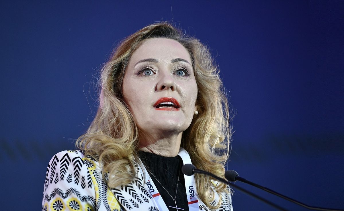 Elena Lasconi, printre favoriți la alegerile prezidențiale 2024. Ce loc ...