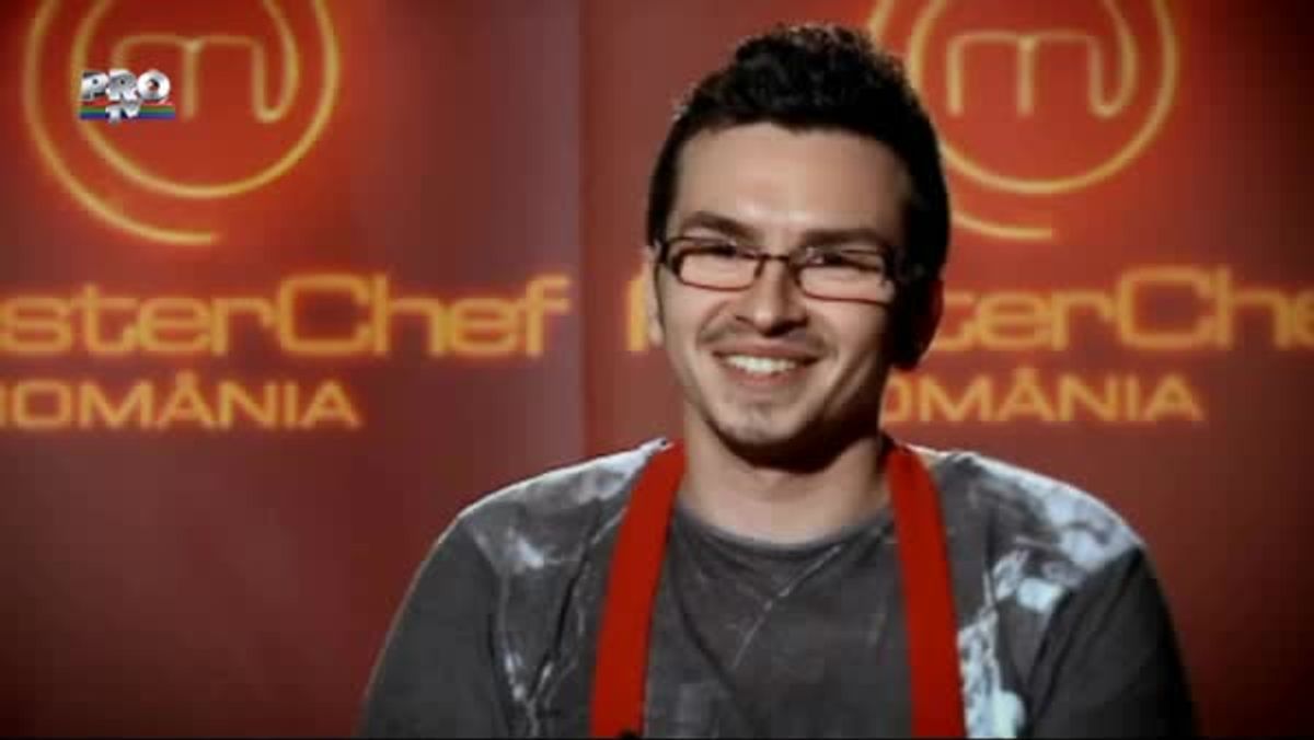 Seful echipei rosii de la Masterchef: "Un Chef trebuie sa poata injura 5 minute fara sa se ...