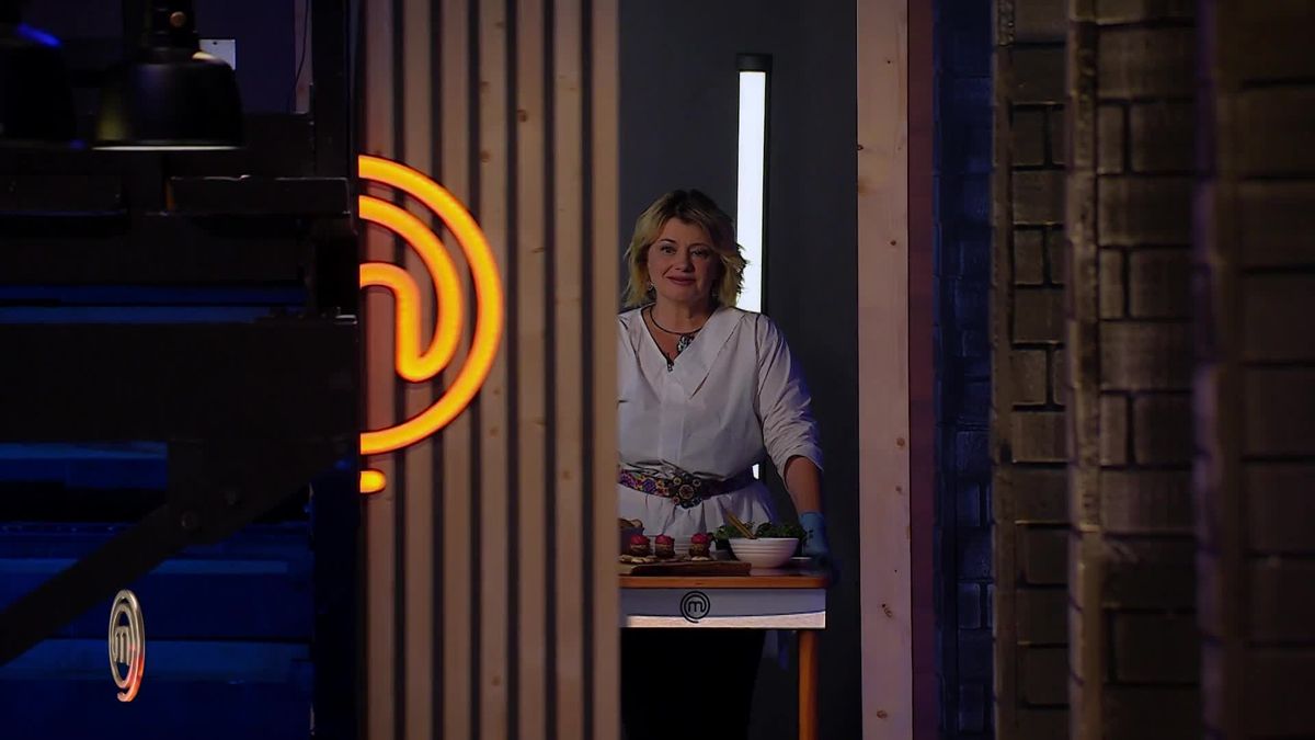 MasterChef, 1 octombrie. Andreea Stan a pregătit turnuri de carne și ...