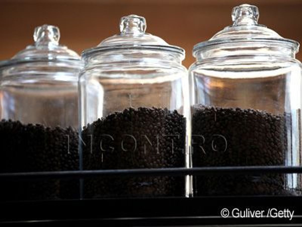 Cafeaua, cea mai vanduta marfa din lume, dupa titei. 11 lucruri pe care ...