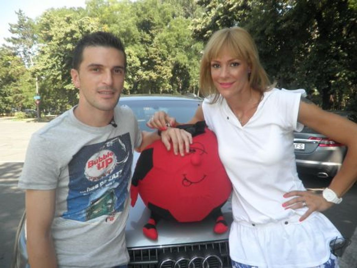 Roxana Ciuhulescu a jucat ping-pong cu Marius Bilasco de la Steaua pe ...