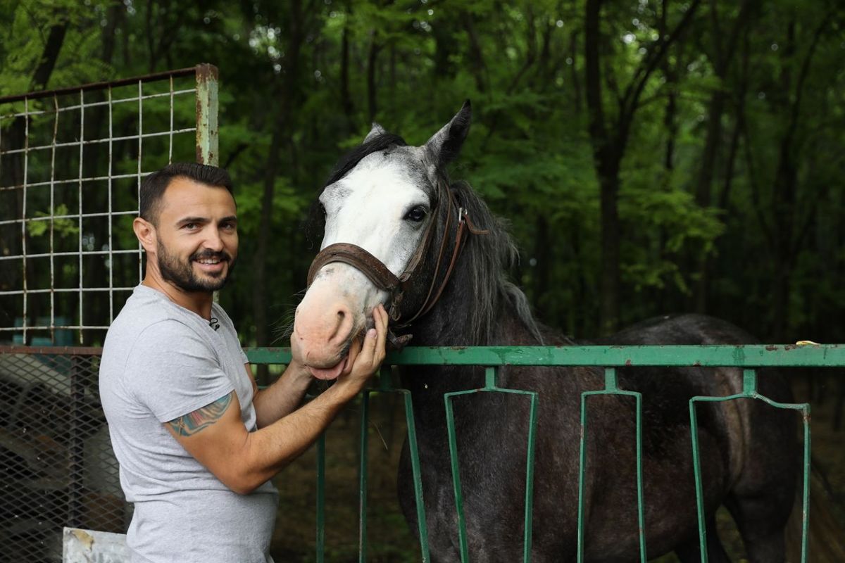 Ion Cucu de la Gospodar fără pereche s-a căsătorit. Cine este frumoasa ...