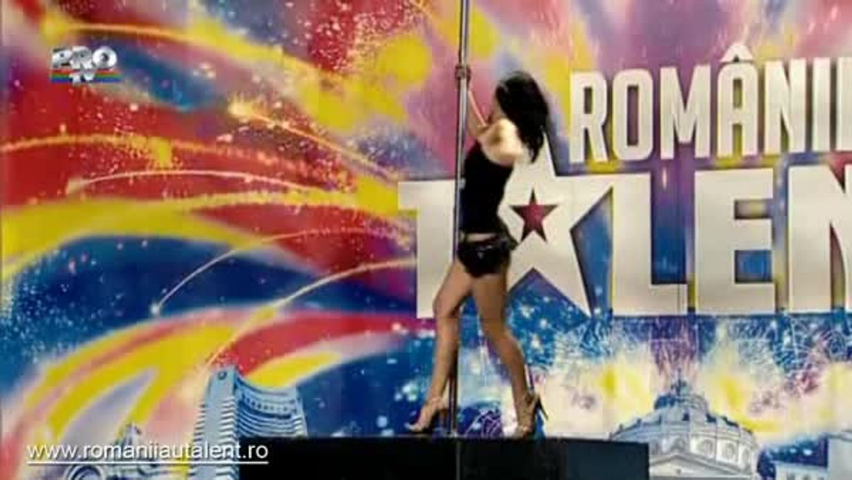 Madalina Stanciu o dansatoare la bara fara egal | Scene si bonusuri din ...