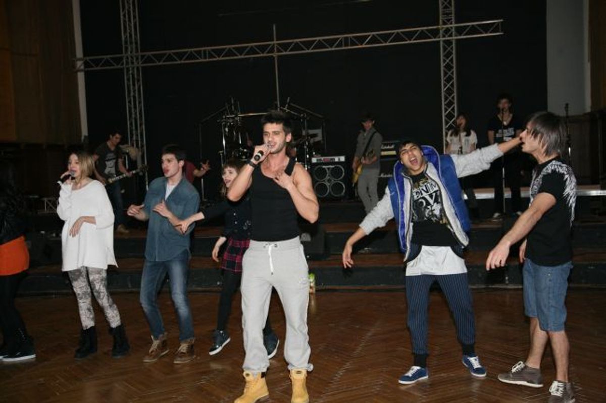 "Pariu cu Viata" Exclusiv: Repetitii LaLa Band inainte de concertul ...