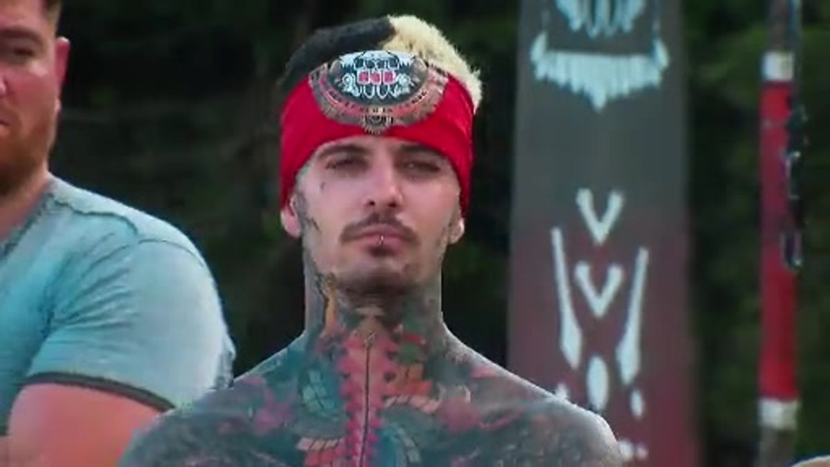 Primul pupic la Survivor All Stars România, între Lola de la Războinici ...
