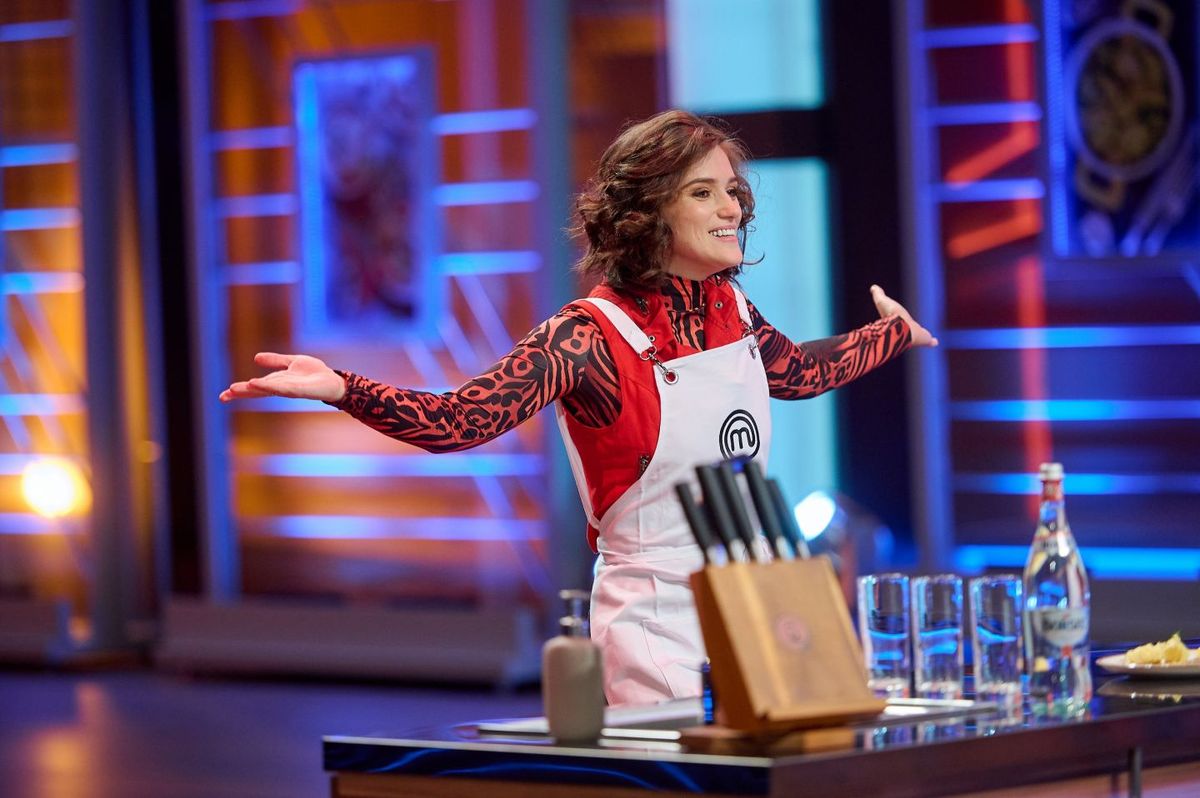 Delia Florea, stewardesa pasionată de gătit. Ce le-a pregătit chefilor ...
