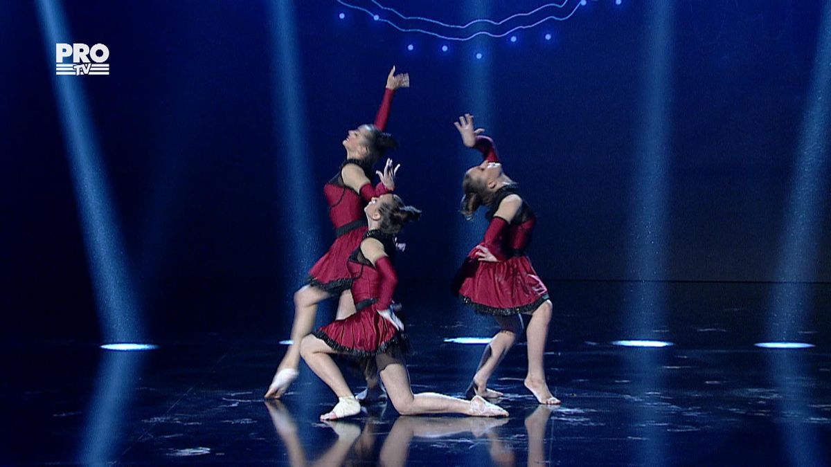 Romanii au talent 2016 - Semifinala 5: Triada - Gimnastica acrobatica ...