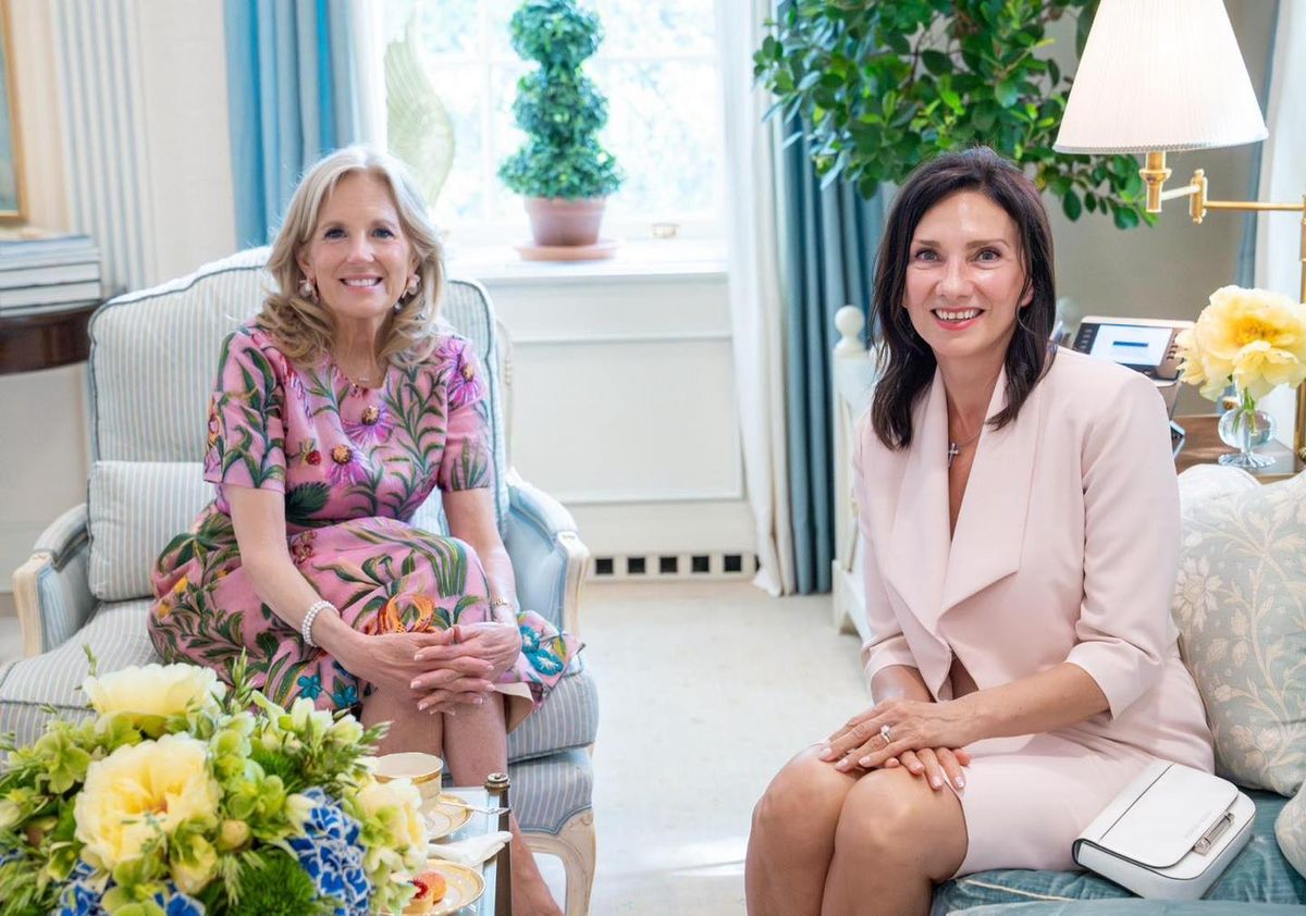 Carmen Iohannis, definiția eleganței și a rafinamentului. Pentru ce ținută a optat Prima Doamnă ...