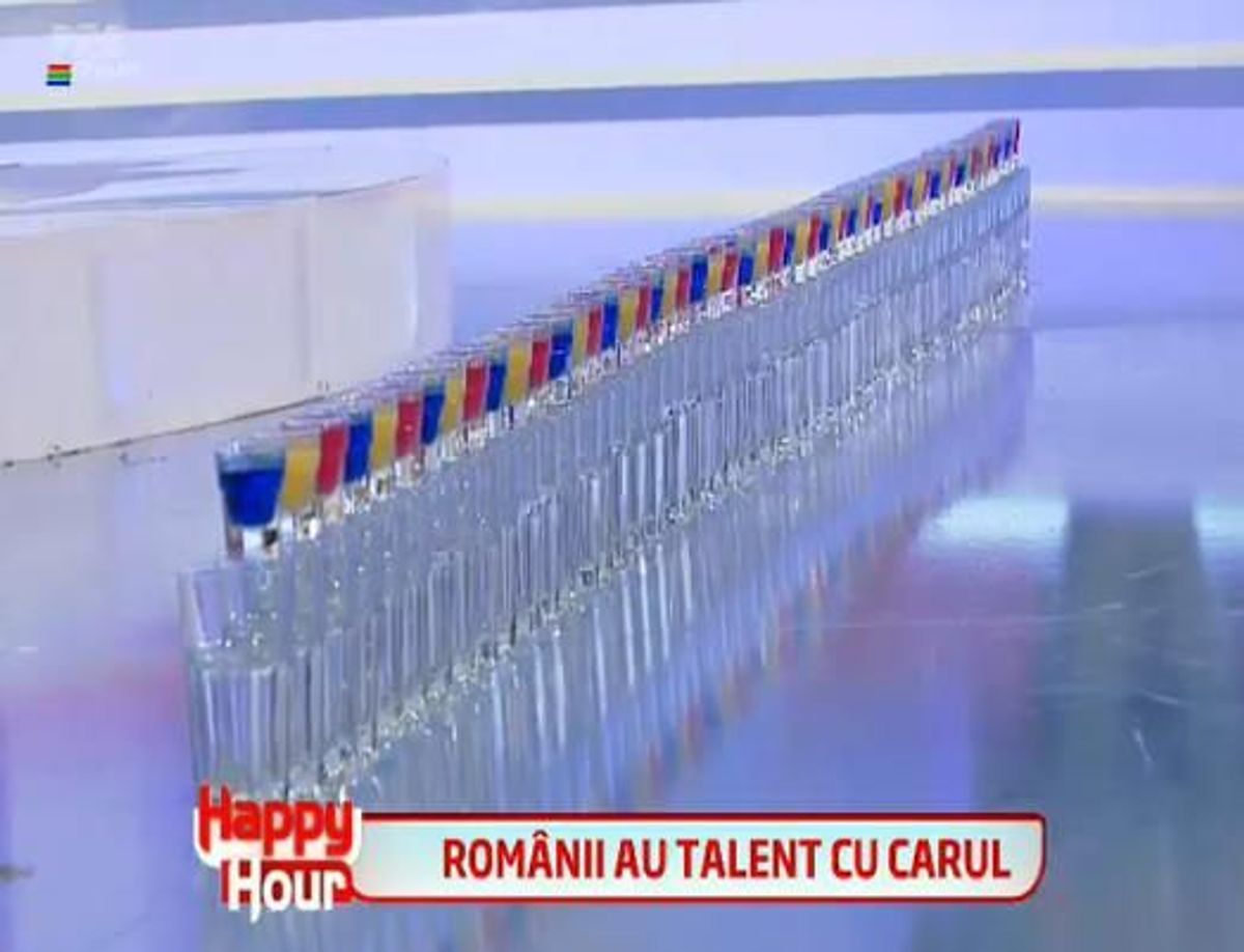 Valentin Luca, un talent INCREDIBIL! Uite ce a facut cu 70 de pahare la ...