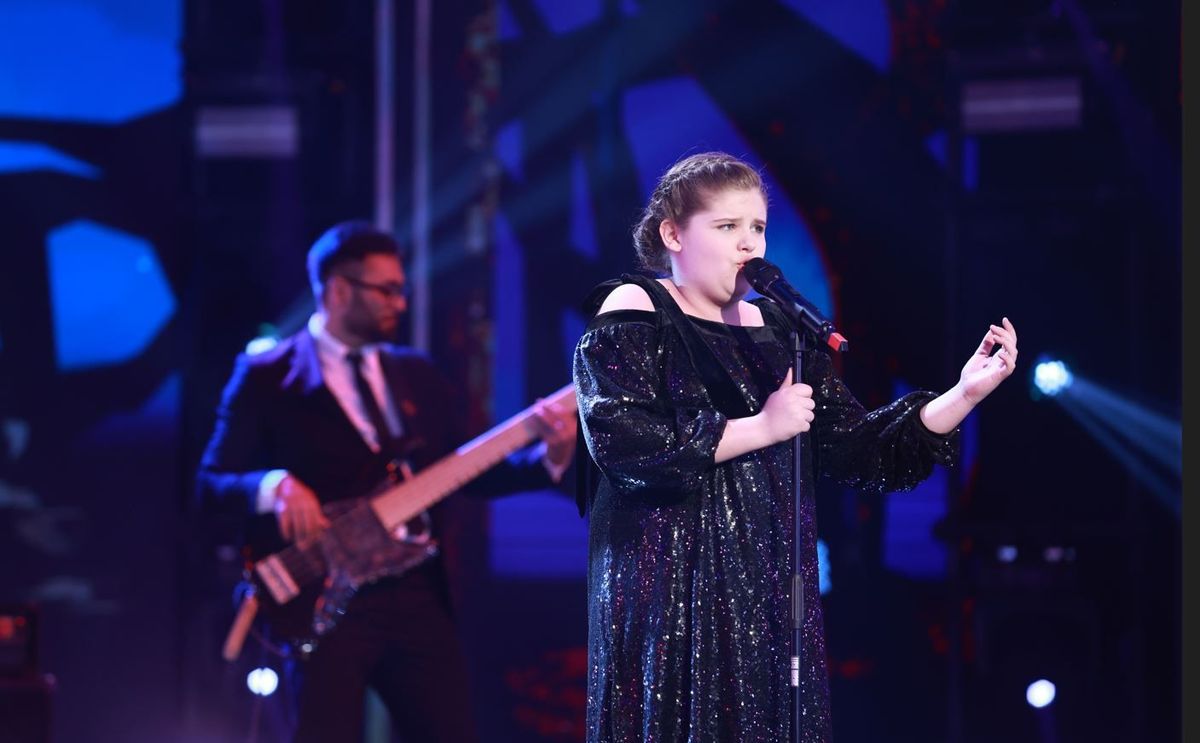Ana Maria Mircea, finalista sezonului 12 Românii au talent, a făcut ...