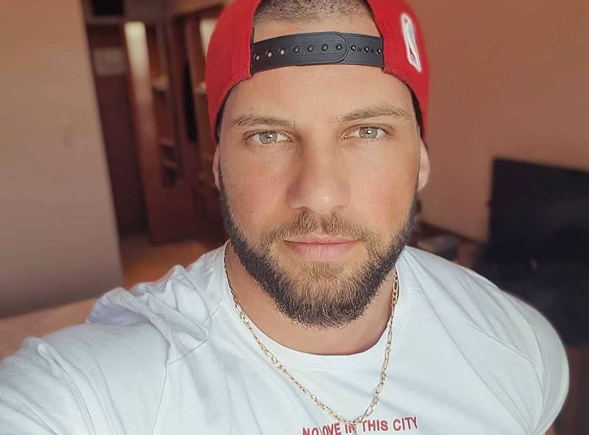 Florian Munteanu și-a scos părinții în oraș. Ce compliment frumos le-a ...