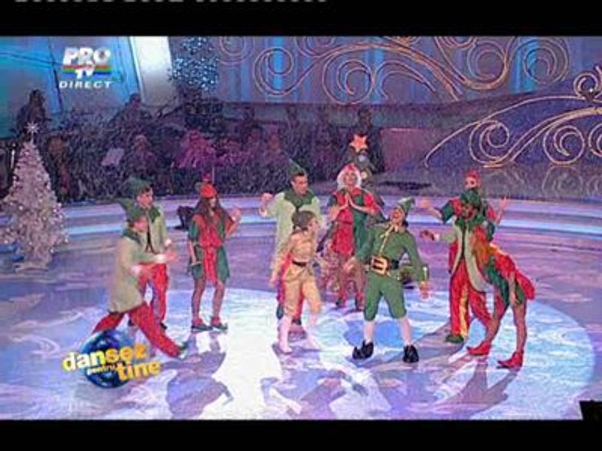 Pepe si Andreea Toma, doi elfi saltareti plini de energie! Mos Craciun ...