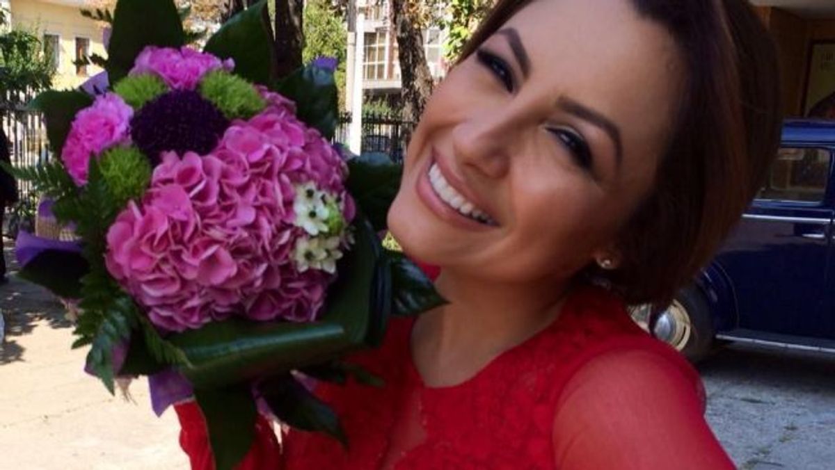 Andra, cel mai inspirat decolteu posibil. Imaginea care i-a fascinat pe ...