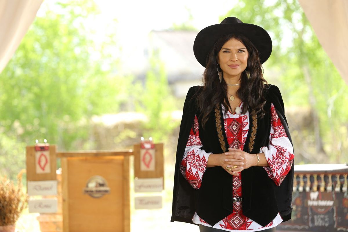 8 tinute care o transforma pe Monica Barladeanu intr-o diva absoluta ...