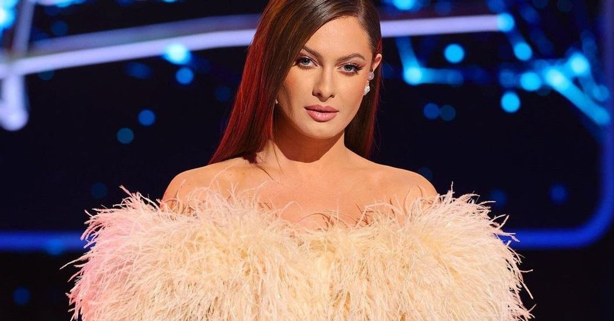 Raluka a lansat piesa „Acum”. „Nu lăsați iubirea să vă scape printre ...