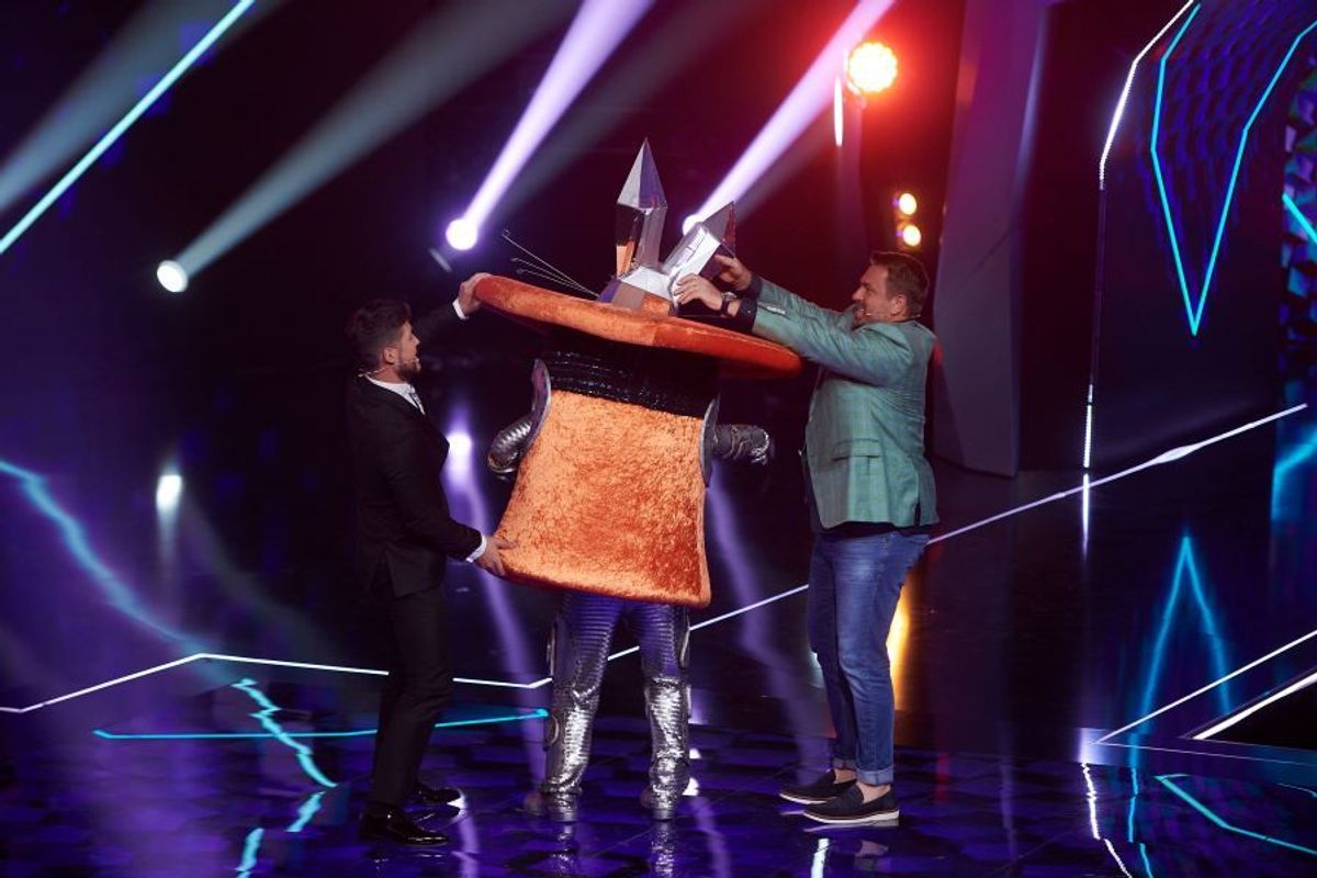 Iepurele și-a dezvăluit identitatea în cea de-a șasea ediție Masked ...