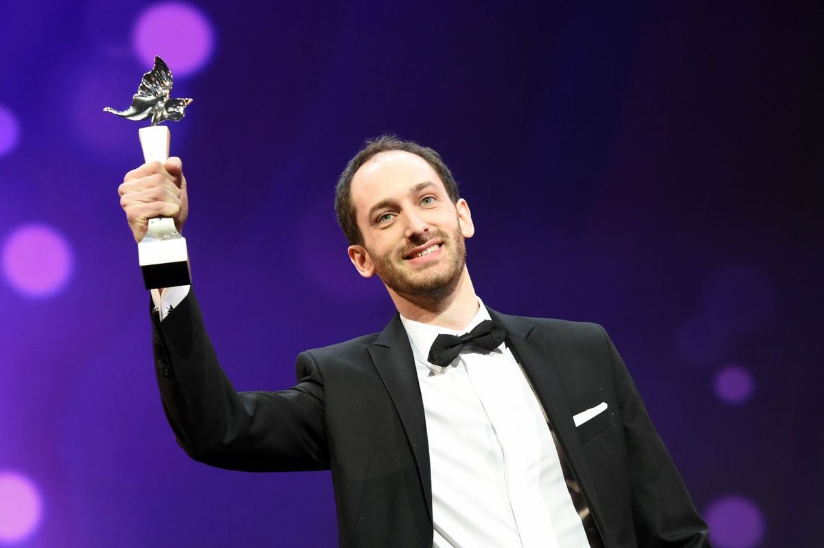 Tudor Aaron Istodor a primit trofeul Shooting Stars in Berlinalei ...