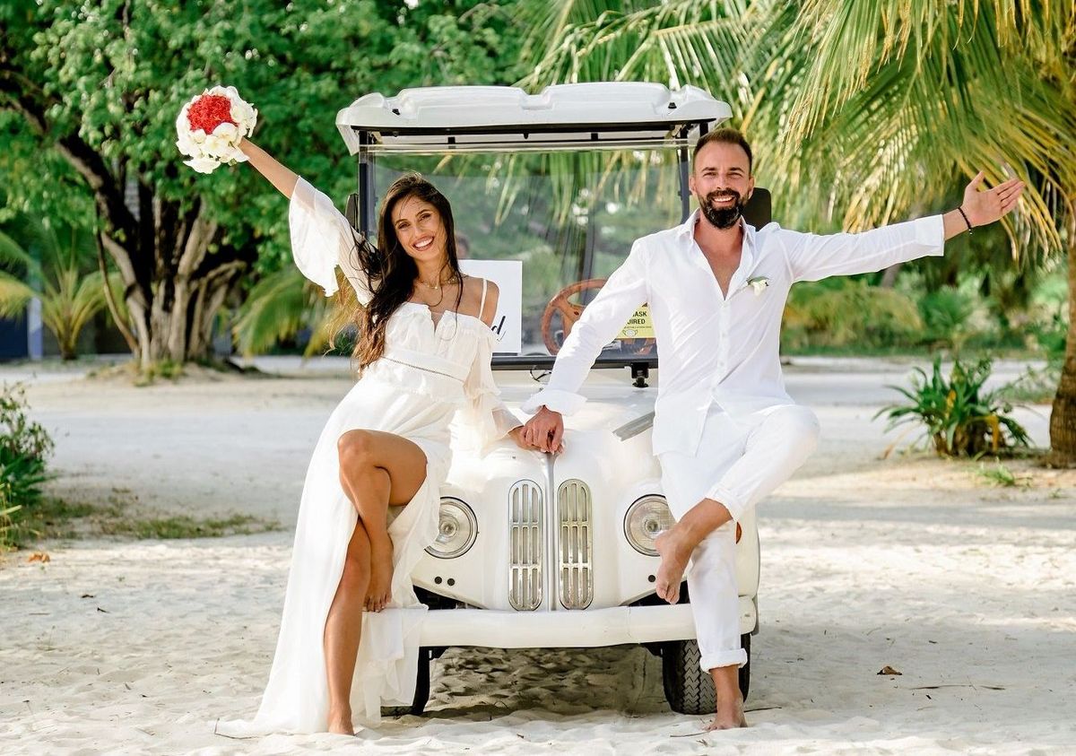 Marius Morra s-a căsătorit în Maldive, în cadrul unei ceremonii simple ...