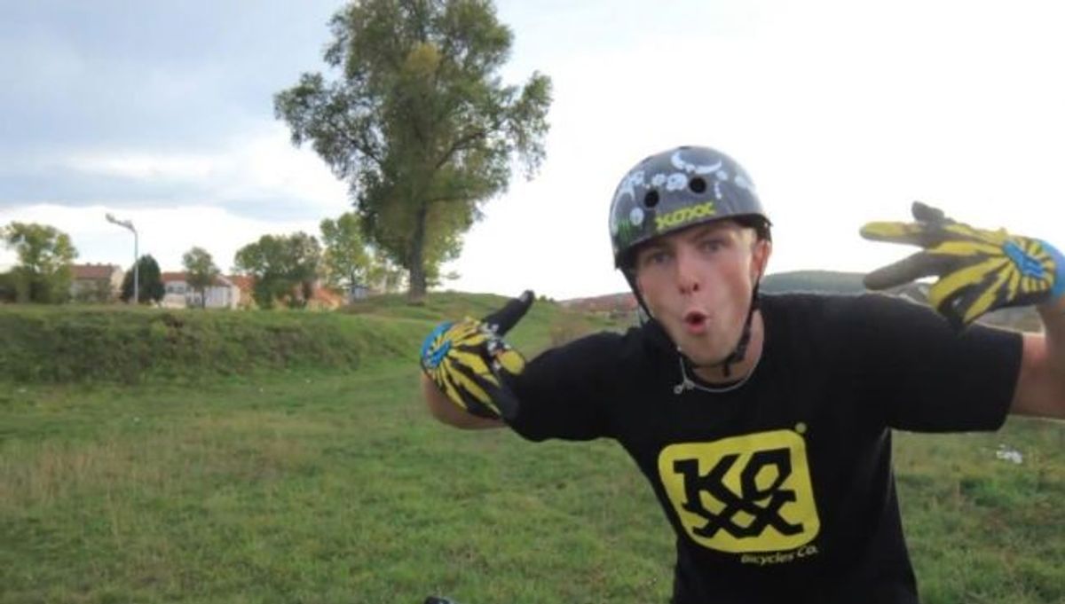 VIDEO spectaculos: Acrobatii pe doua roti care iti taie rasuflarea | PRO TV