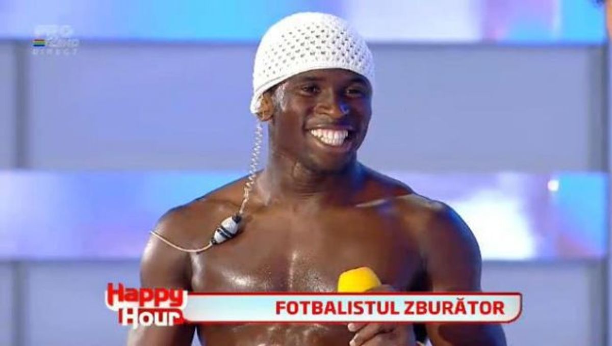 Iya Traore, "fotbalistul zburator", face show de Cartea Recordurilor in direct la "Happy Hour ...