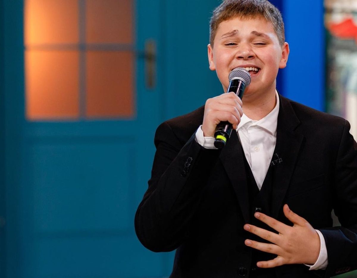 „Pentru tine, dragă mamă!”. Oleg Spînu a lansat o melodie emoționantă ...
