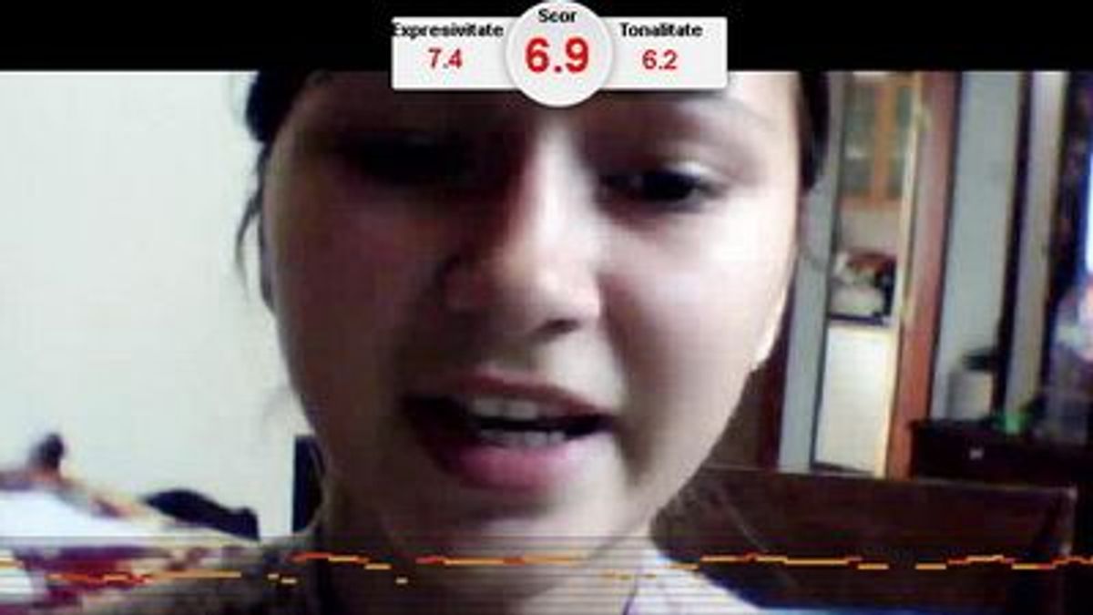 Dorina Terenti a cantat "Hurt", piesa Christinei Aguilera, la aplicatia online "Vocea Romaniei ...