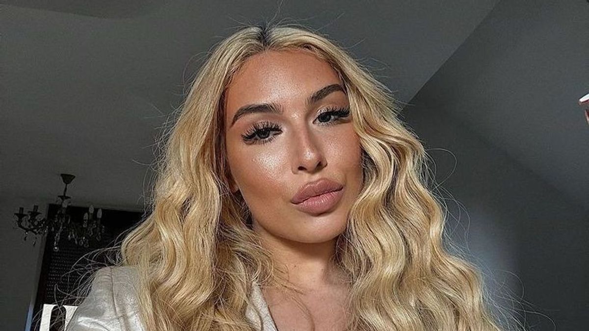 Sarah Prodan și-a impresionat fanii după ce s-a vopsit. Cât de frumoasă ...